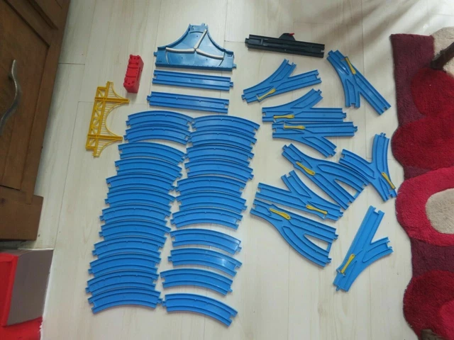 TOMY TOMICA ELECTRIC Thomas & Friends TrackMaster track 38 piece y ...
