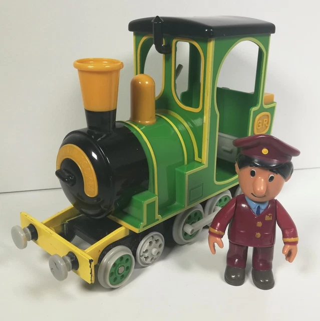POSTMAN PAT FRICTION Powered GREENDALE ROCKET TRAIN & AJAY Action ...