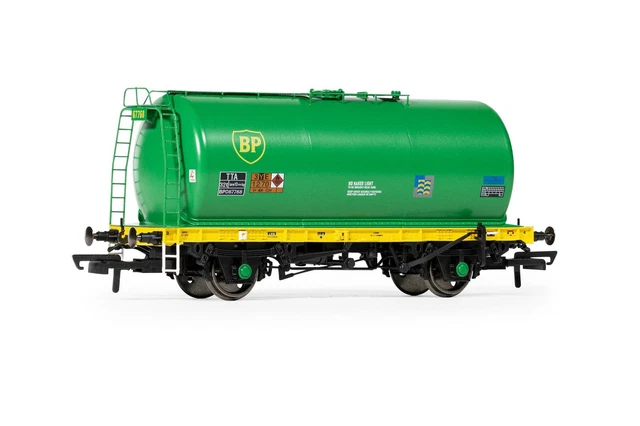 BP TTA TRIPLE Pack 67766-7-8 Model Tank Wagon Hornby Green Railway 1:76 ...