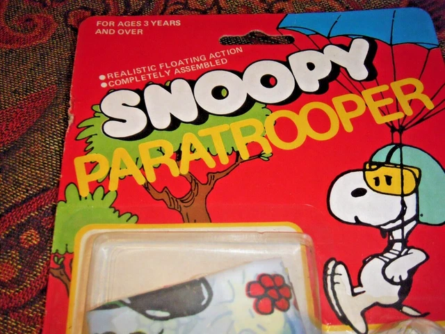 PEANUTS SNOOPY CHARLIE Brown MOC Paratrooper EUR 17,13 - PicClick IT