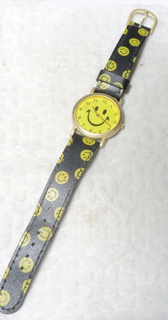 VINTAGE SMILEY FACE Watch Smiley Face Band Quartz Collezio $19.99 ...
