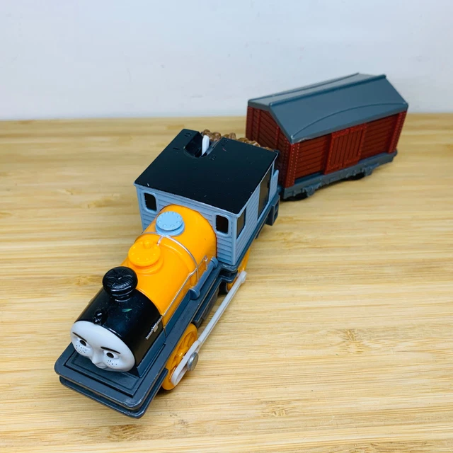 DASH - THOMAS & Friends Trackmaster Battery Operated Motorised Railway ...
