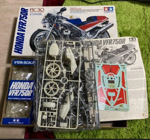 TAMIYA HONDA VFR750R RC30 1:12 Maßstab 14057/2500 versiegelt & komplett ...