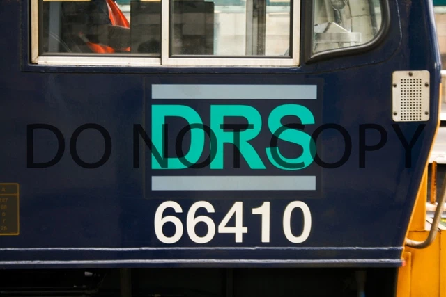 UK DIESEL TRAIN Railway Photograph Of Class 66 66410 Loco. Rm66-528 £1. ...