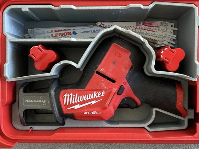 MILWAUKEE PACKOUT TOOL Box M12 Sawzall-Red (48-22-8435) £42.75 ...