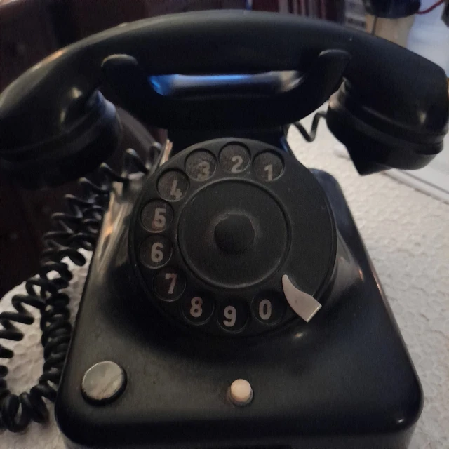 ALTES BAKELIT TELEFON W48 schwarz mit Wählscheibe, Sammlerobjekt EUR 20 ...