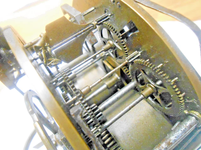 ANCIEN MOUVEMENT de paris pour pendule horloge EUR 35,00 - PicClick FR