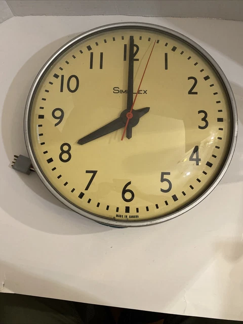 13& SIMPLEX CANADA SLAVE CLOCK SCHOOLHOUSE ELECTRIC HANGING WALL GLASS As Is $43.99 - PicClick CA
