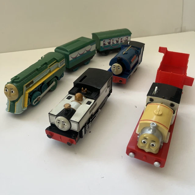 THOMAS & FRIENDS TrackMaster Engine Motorized Train Lot Cargo Cars ...