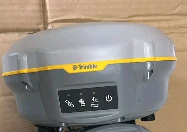 TRIMBLE R8S GNSS receiver Full Base/Rover Precision RTK radio UHF 410 ...