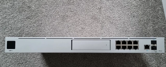UBIQUITI NETWORKS UNIFI Dream Machine Pro Network Switch £102.00 ...