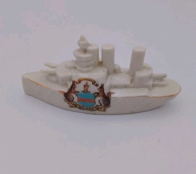 SHELLEY CRESTED CHINA WW1 Battleship Arms Of Kilmarnock Gold Berry ...