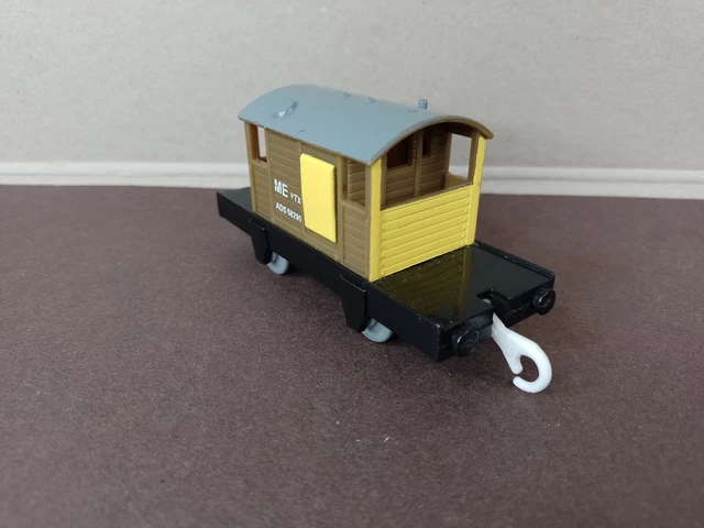 BROWN AND YELLOW Brake Van Caboose - Tomy Trackmaster - Thomas And ...