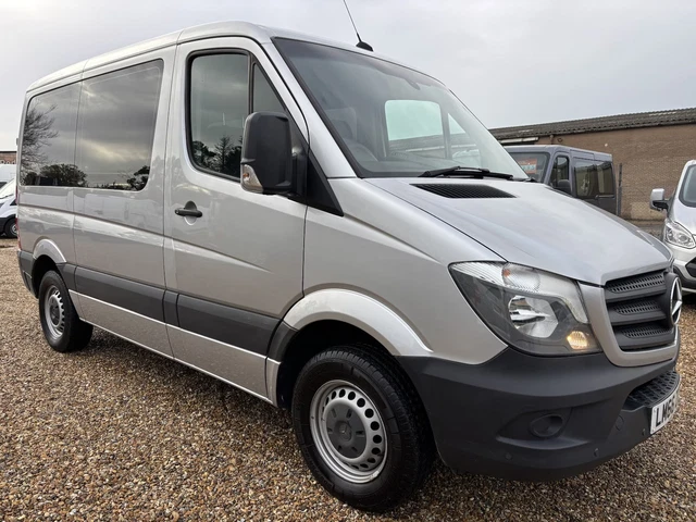 MERCEDES-BENZ SPRINTER DRIVER Transfer Wav Wheelchair Accessible ...