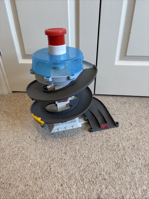 DISNEY PIXAR CARS Mini Racers Rust-Eze Spinning Raceway Rare £31.92 ...