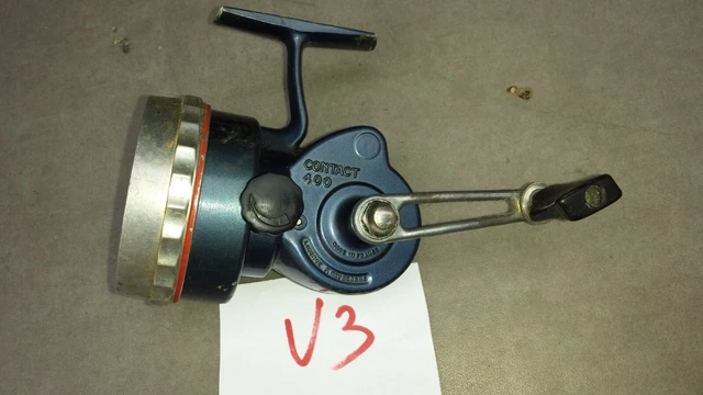 V3 ANCIEN MOULINET de pêche au lancer CONTACT 400 couleur bleue. EUR 75 ...