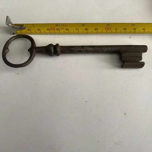 LARGE ANTIQUE Cast Iron Door Key 5.5 inches £9.99 - PicClick UK