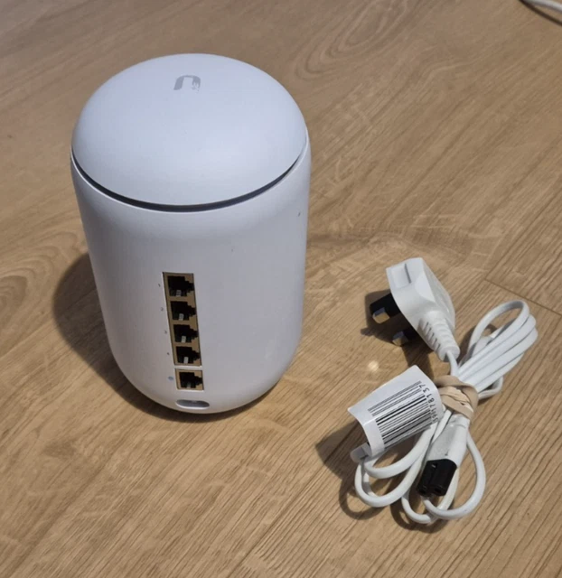 UBIQUITI UNIFI DREAM Machine (Udm) Router Firewall Vpn Wifi Access ...