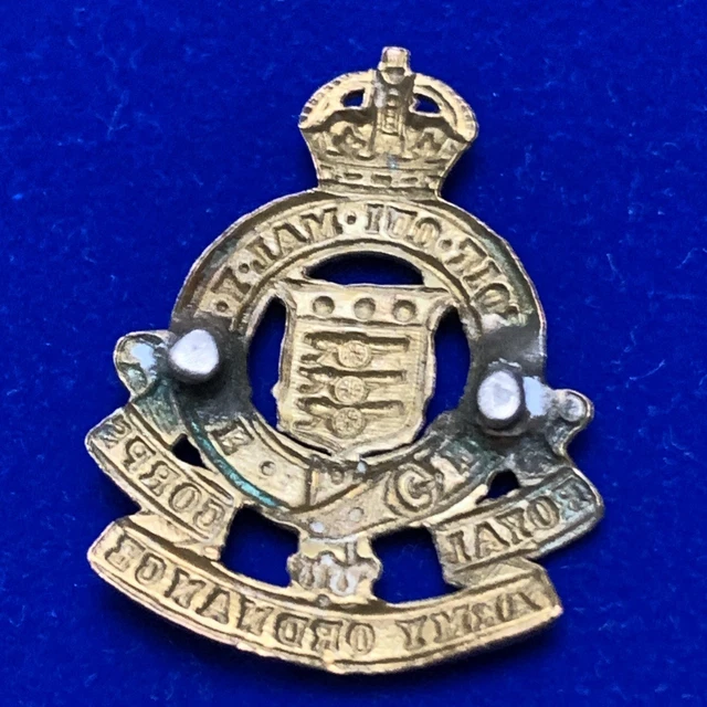 BRITISH ARMY , Royal Army Ordnance Corps Kings Crown, George, Collar ...