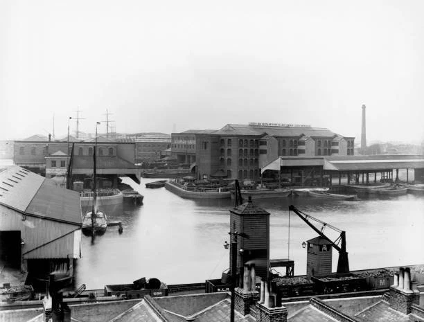 THE LONDON NORTH Western Railways Goods Depot At Poplar Docks 2 Train ...