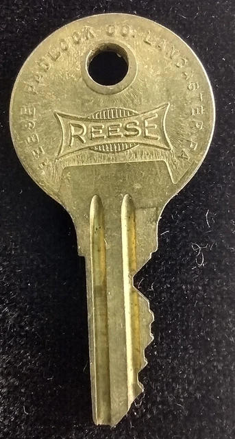 VINTAGE PADLOCK KEY Reese 4996 Lancaster PA Appx 1-5/8" USA CHOOSE ...