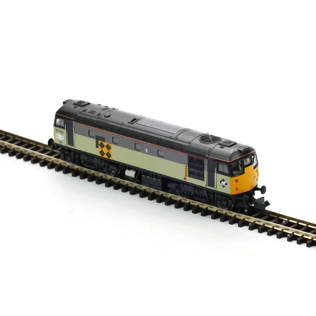 N GAUGE DAPOL Class 26 004 BR Railfreight Coal Locomotive 2D-028-005 £ ...