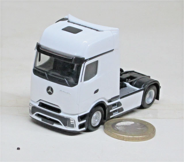 HERPA 318365 Mercedes-Benz Actros L ProCabin Gigaspace Zugmaschine ...