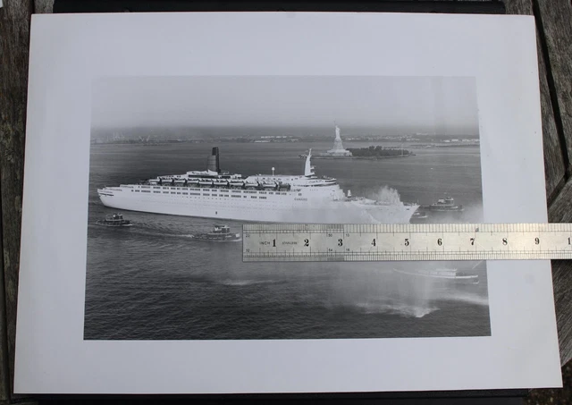 CUNARD LINE RMS Queen Elizabeth 2 Qe2 Originale Nyc Belle Photo 16" X 12" #1 EUR 85,13 - PicClick FR