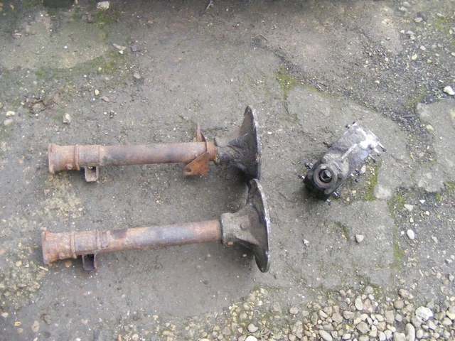 RELIANT REGAL REAR Axle Axel Case , No Diff Half Shafts , Chain Drive ...