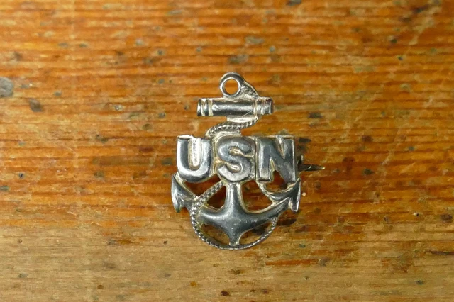 VINTAGE WW2 US Navy Metal Anchor Pin Rope Accent Sterling Pin - 3/4 ...