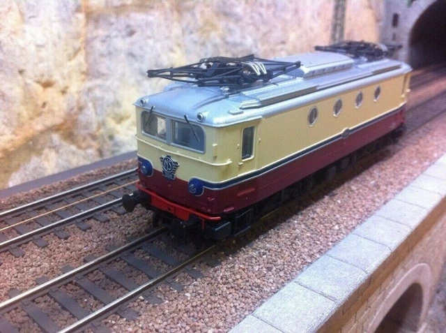 ROCO 72374, HO Limited Edition, NS E-Lok BR 1104, COULEURS TEE Ep III ...