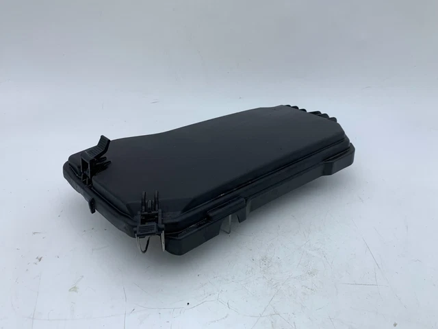 MERCEDES-BENZ W204 C-CLASS RHD fuse box cover A2045400182 £25.31 ...