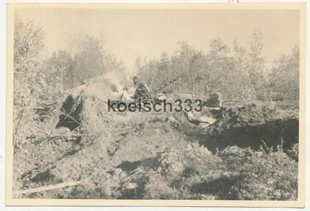 FOTO MESSERSCHMITT BF 109 Flugzeug Wrack der Luftwaffe nach Absturz in ...