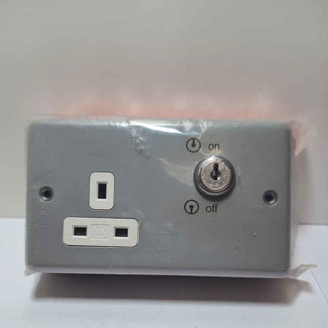 K2435ALM MK METALCLAD Plus 1G DP 13A 250V ~ Key Operated Socket NEW £25 ...