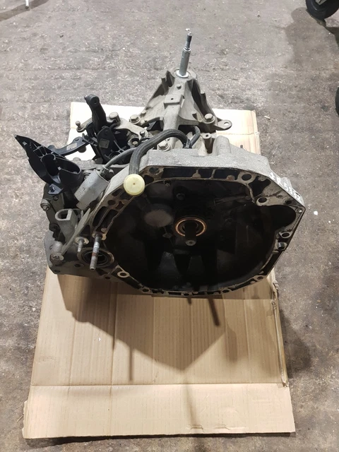 2014 RENAULT CLIO mk4 1.5 DCI 5-speed Manual Gearbox JR5332 £550.00 ...