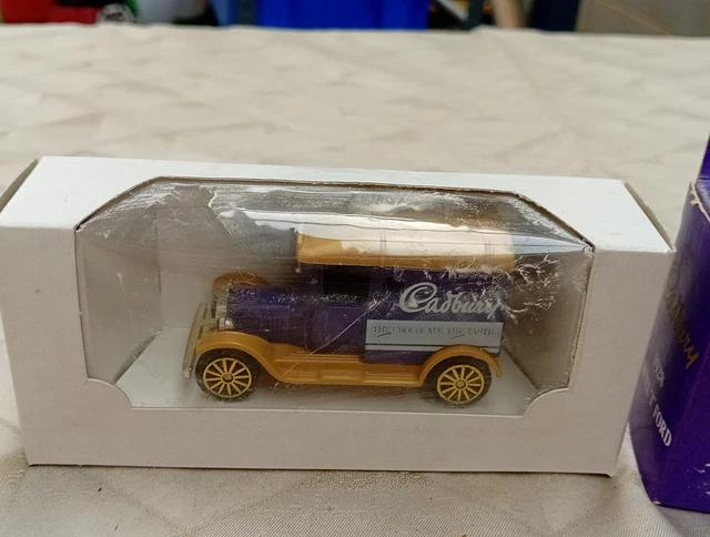 CADBURY'S MODEL VINTAGE Van - 1928 Model 'T' Ford - Toy/Car - Lledo £8. ...