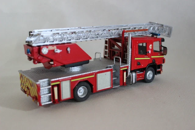 FIRE BRIGADE MODELS FBM56 - Scania 100' 'Metz' TTL 1/48 scale Collectors Model EUR 100,00 ...
