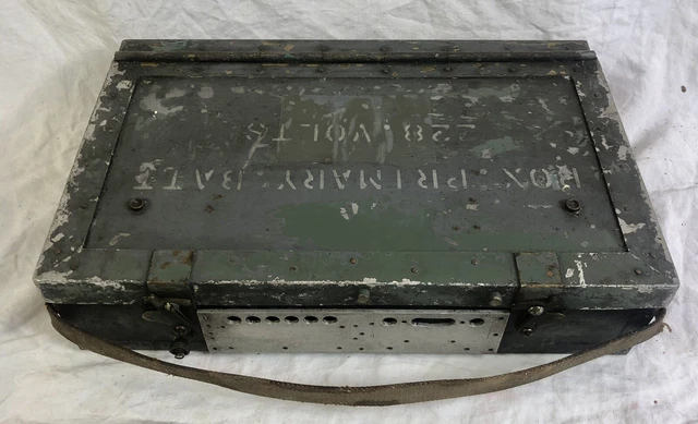 WW2 MILITARY AIRCRAFT Battery Box, 28volts, RAF, Broad-arrow Mark ...