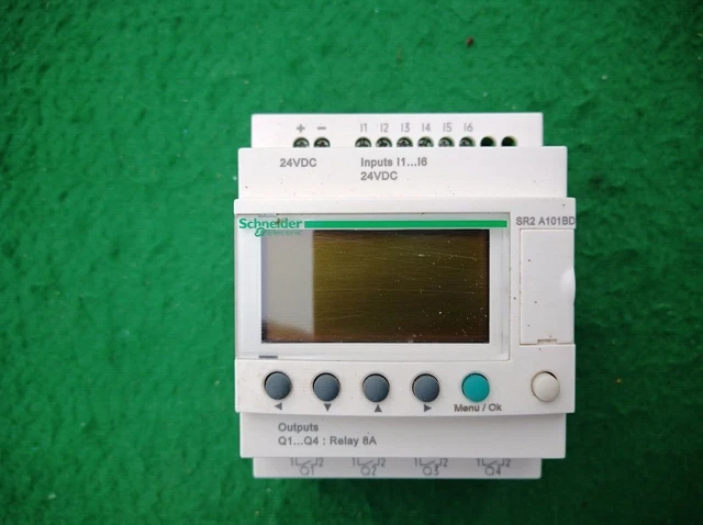 SCHNEIDER-ZELIO PROGRAMMABLE RELAY SR2A101BD Good Condition £50.00 ...