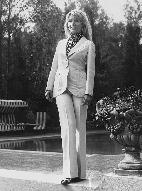 PORTRAIT ACTRESS INGRID Pitt wearing a white trouser suit & st- 1974 ...
