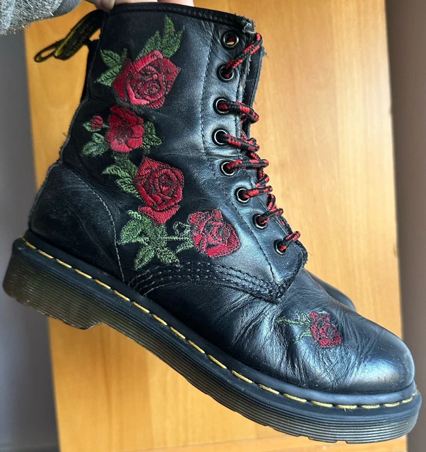 DR MARTENS 1460 Vonda Black Red Roses Leather Floral Ankle Winter Boots ... DR MARTENS 1460 Vonda Black Red Roses Leather Floral Ankle Winter Boots ...