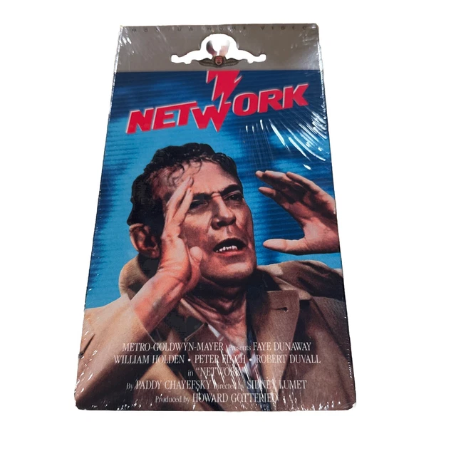 NETWORK (VHS, 1976) Peter Finch Faye Dunaway Rare TV Station Drama Non ...