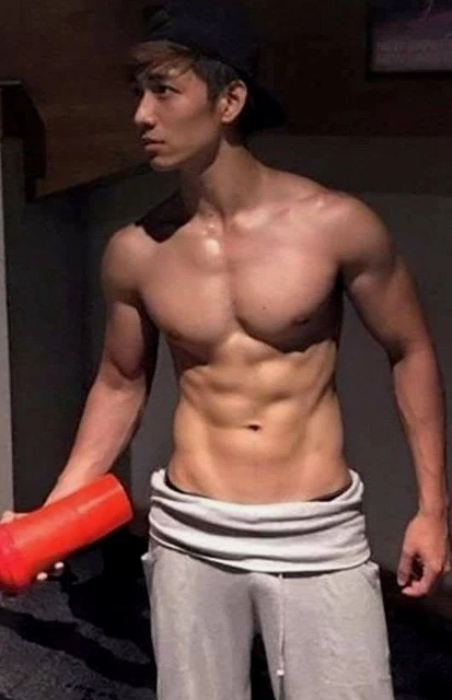 Shirtless Male Athletic Build Beefcake Asian Workout Hunk Jock Photo 4x6 F1625 Eur 368