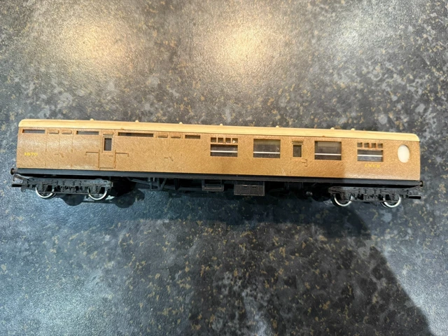 HORNBY OO LNER Coach Teak No. 1870 brake composite £11.99 - PicClick UK