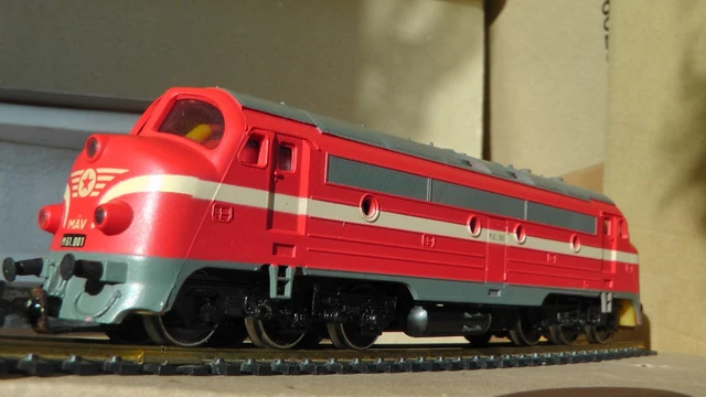 PIKO H0 UNGARN NOHAB MAV 2 Motor Diesellok M61 aus Konvolut DDR ...