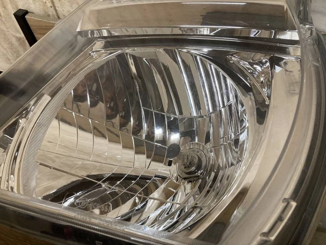 JDM NISSAN CARAVAN E25 late model left headlight KOITO 100-24880 #12 ...