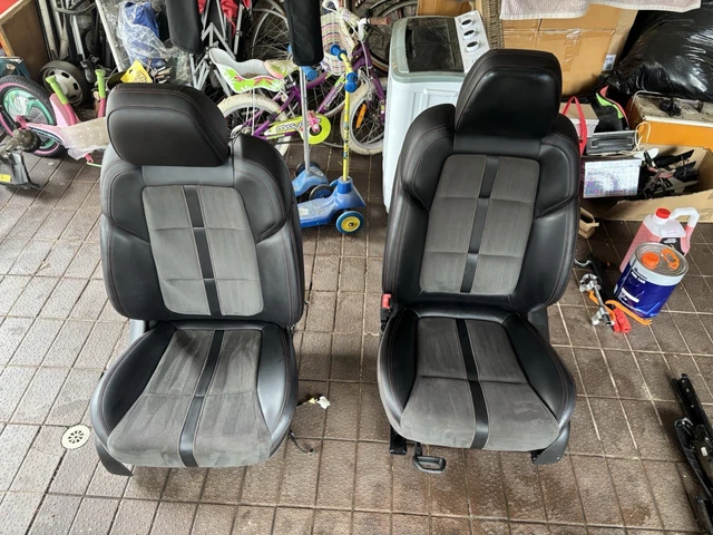 HOLDEN VF COMMODORE Front Seats $850.00 - PicClick AU