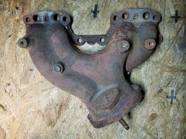 88-95 TOYOTA PICKUP Truck 22R 22RE Exhaust Manifold Header Cast Iron ...