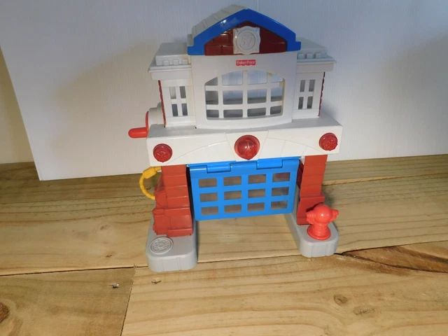 FISHER PRICE GEOTRAX Beamtown Fire Station 57 Mattel 2006 £9.61 ...