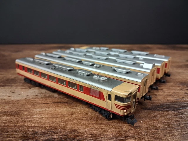 KATO N GAUGE Red & Cream Diesel Car 85 Series coaches Powered 5 piece ...